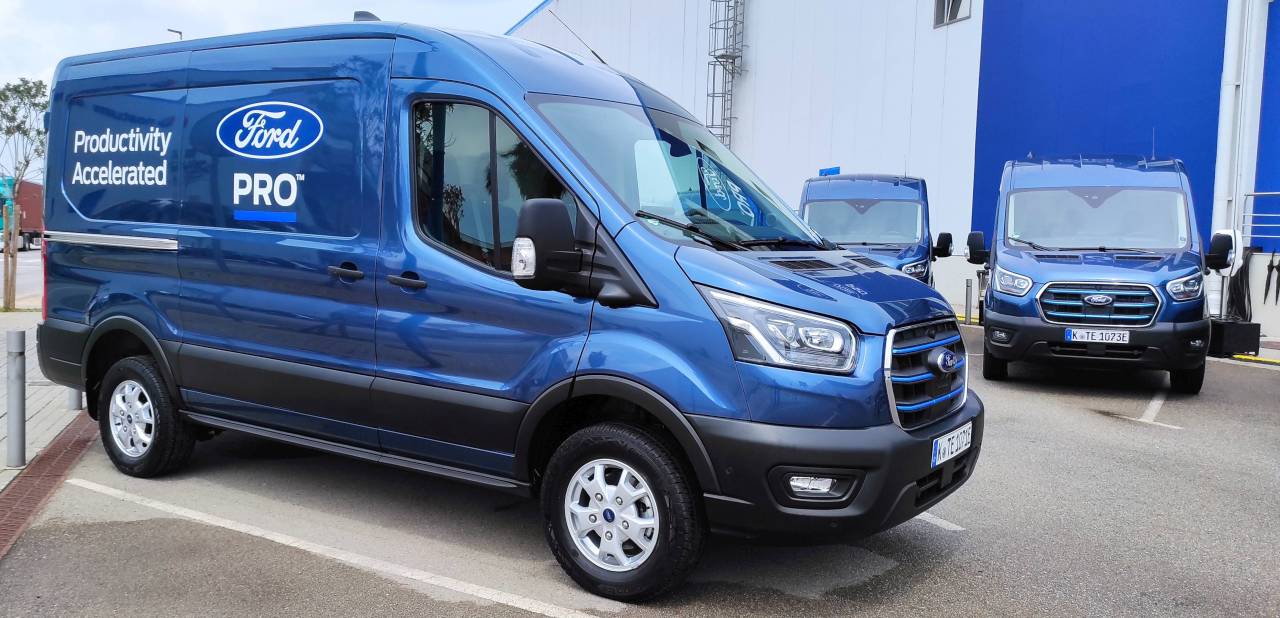 Ford a inaugurat divizia Pro, dedicată vehiculelor comerciale