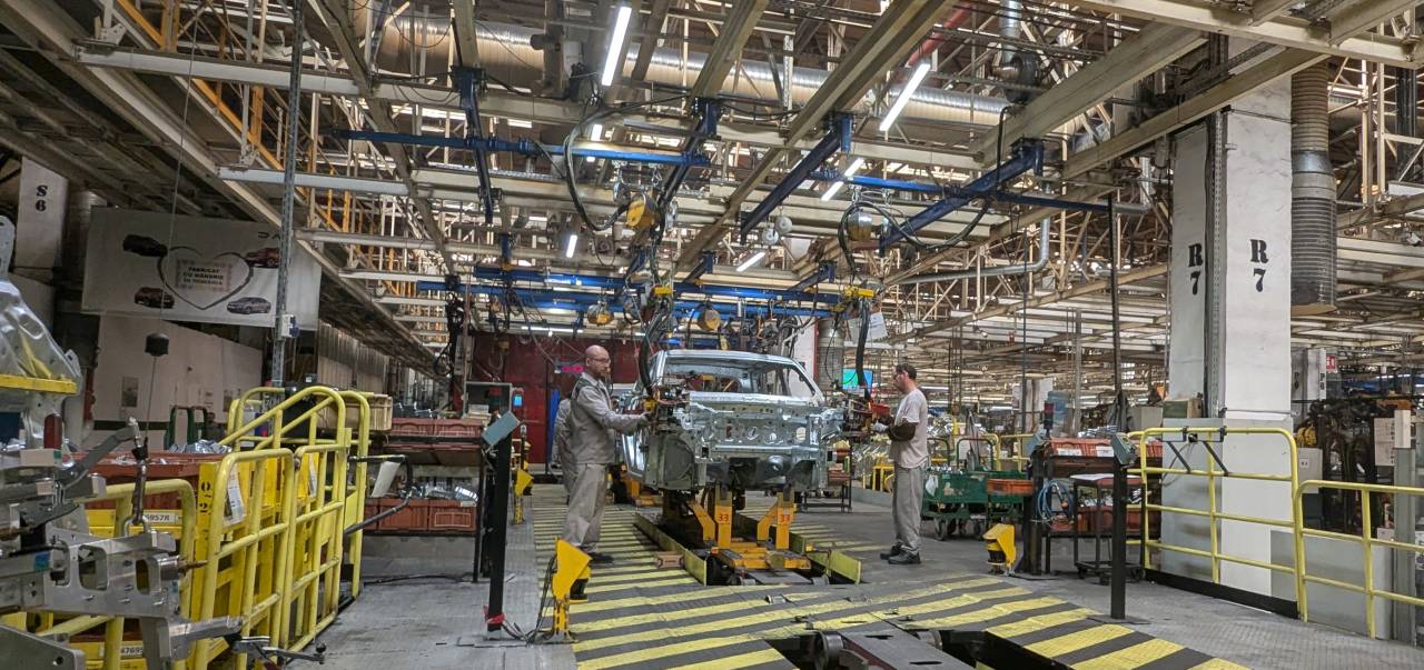 Producția Automobile Dacia: Mai 2025, mai slab decât mai 2024